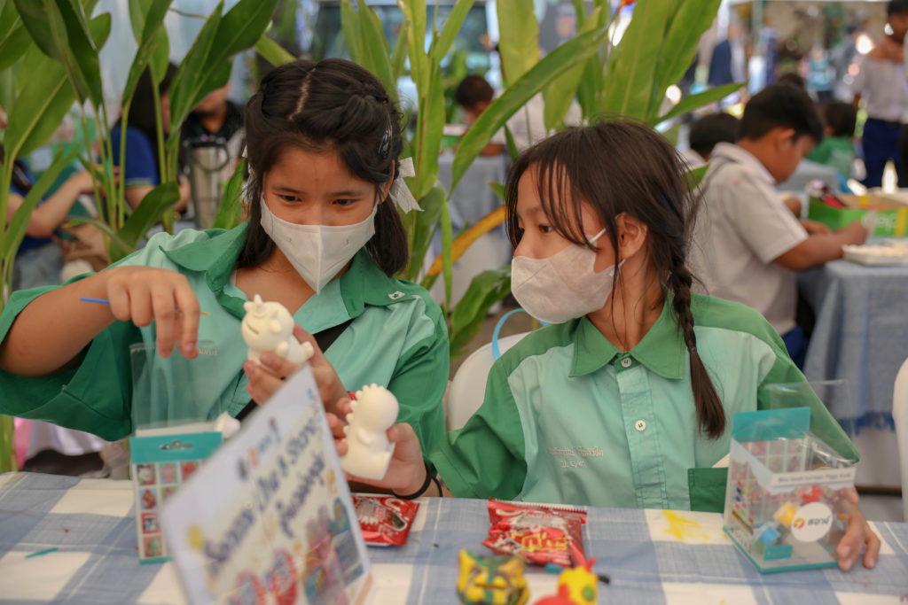 กระทรวง อว. โดย สอวช. เปิดบูท “Kids Aom” ชวนน้อง ๆ เรียนรู้การออมเงิน ...